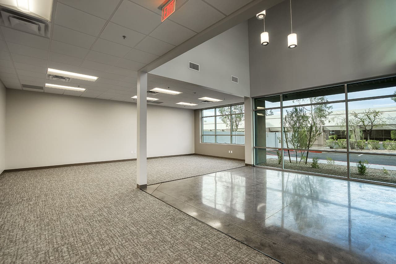 Deer Valley Freeway Corporate Center II - Willmeng Construction