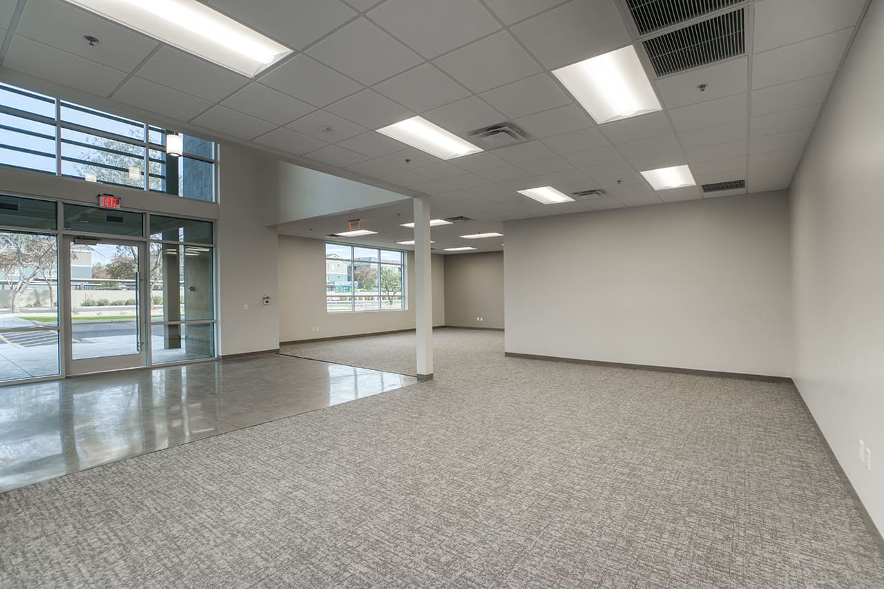 Deer Valley Freeway Corporate Center II - Willmeng Construction